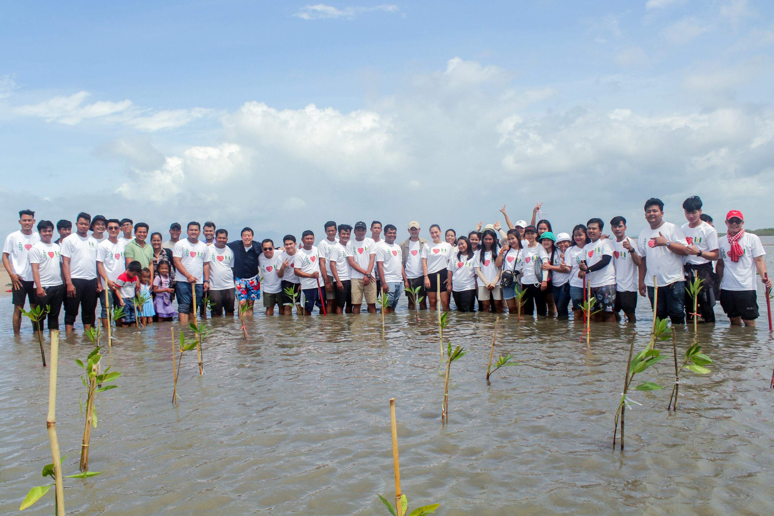 សកម្មភាពដាំដើមកោងកាងនៅសហគមន៍នេសាទភូមិថ្មី នាខេត្តកែប ឆ្នាំ ២០២៤ ...